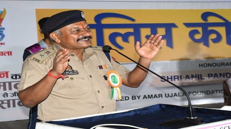 पुलिस की पाठशाला:ips डॉ. अनिल ने बच्चों को दिए सुरक्षा के मंत्र, कहा ...