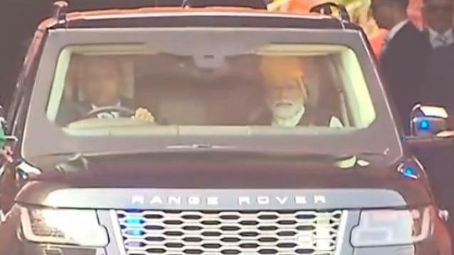 पीएम मोदी के पास है दुनिया की सबसे सुरक्षित एसयूवी, जानें खूबियां