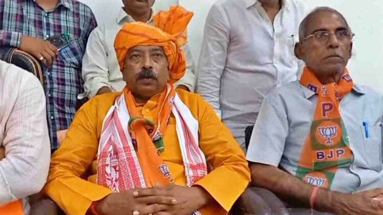 Kushinagar Mla Mohan Verma Verbally Attacked Gehlot In Dholpur - Amar ...