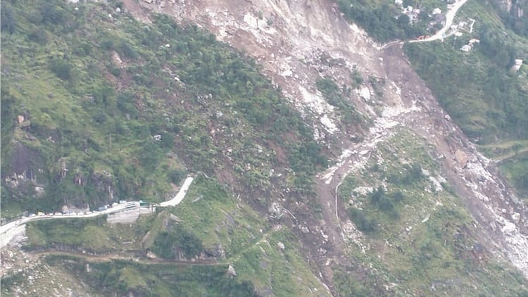 Kinnaur Landslide:निगुलसरी में फिर दरका पहाड़, नेशनल हाईवे पांच अवरुद्ध ...