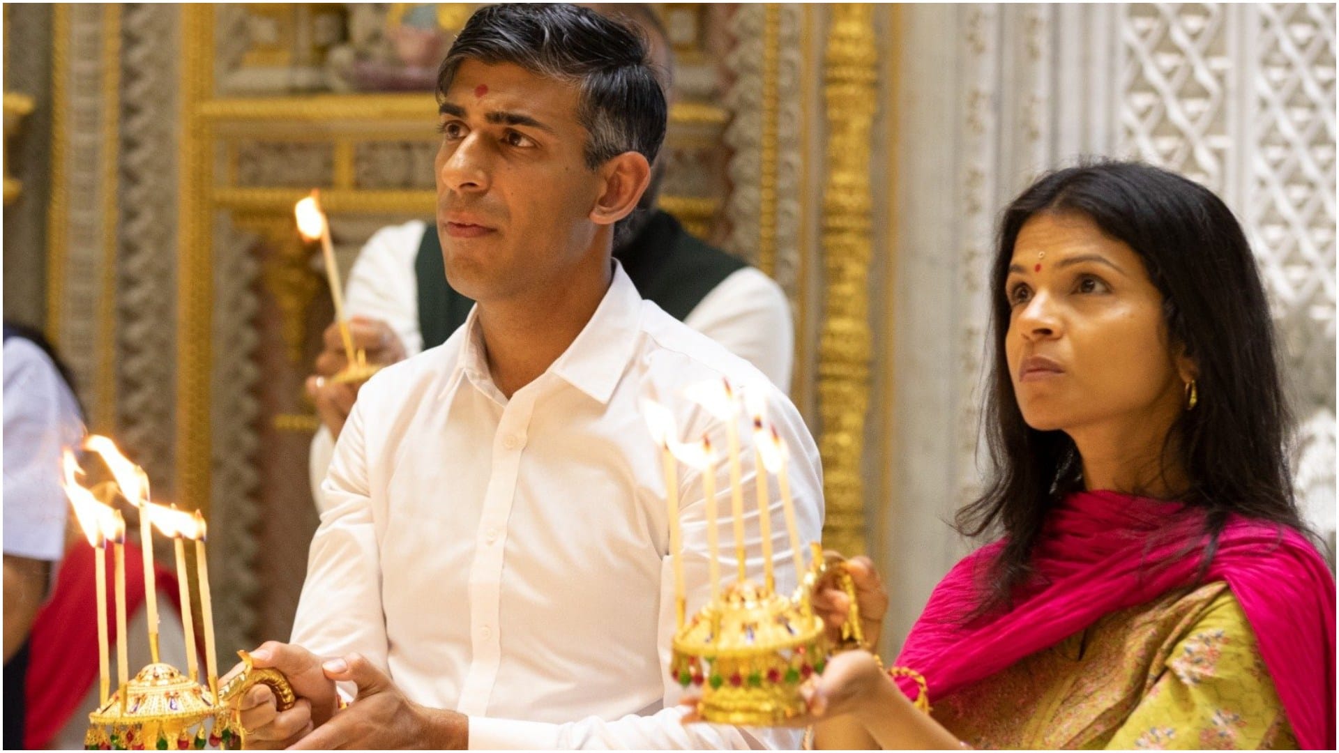 G20 India 2023 Rishi Sunak Visit Rakhi Kalava And Barefoot This Is How ...