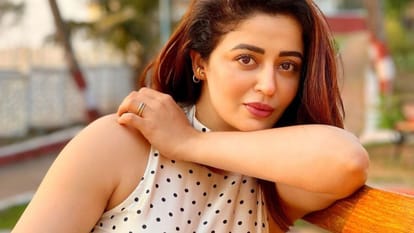 Neha Pendse Returns With May I Come In Madam Ekta Kapoor Shah Rukh Khan ...