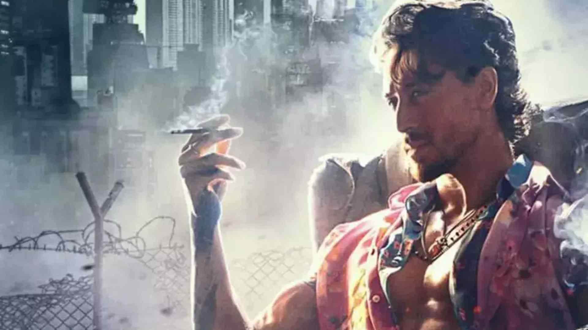 Ganapath Kriti Sanon First Look Poster Released Actress Is Ready To ...