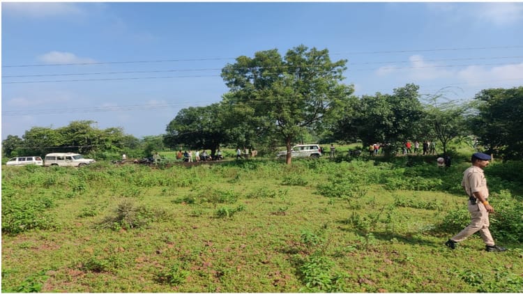 Mp Dead Body Of A 17 Year Old Student Was Found Cut Into Three Parts ...