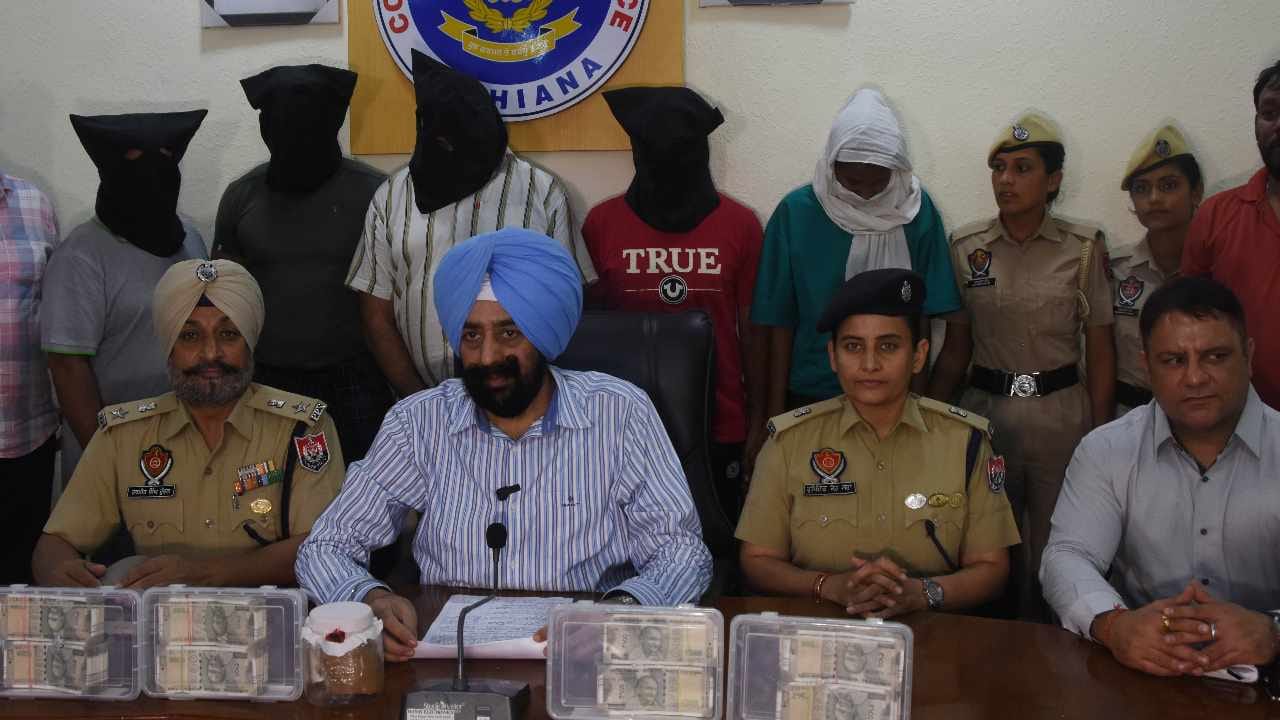 Five Arrested Including Asi In Case Of Gold Robbery In Ludhiana - Amar ...