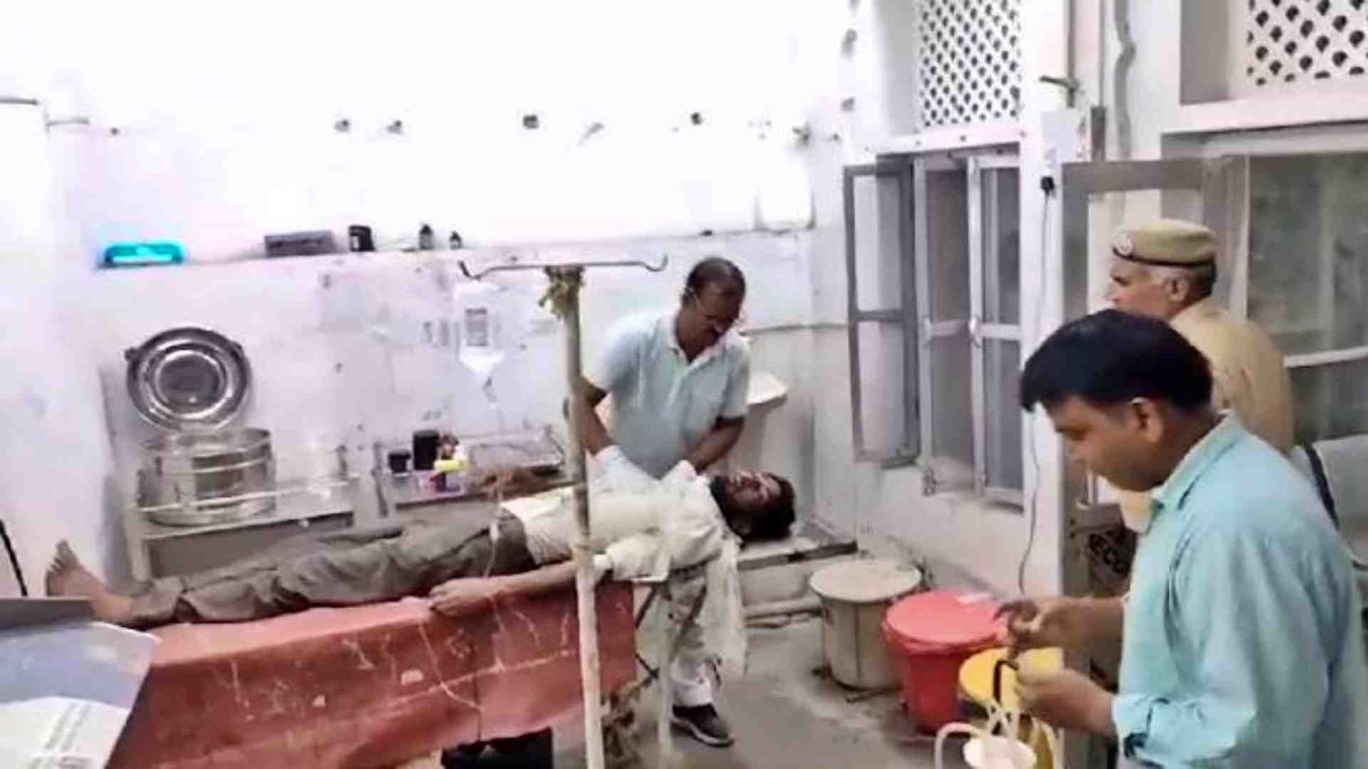 Jhunjhunu:रघुनाथपुर के पास डंपर और कार में भीषण टक्कर; हादसे में युवक ...