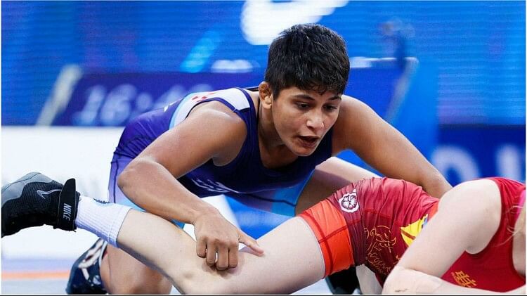 Asian Games 19 Year Old Wrestler Antim Panghal Won Bronze Open
