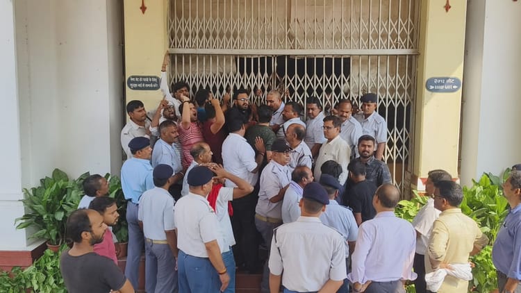 Case Against Four Students For Threatening Exam Controller Protest ...