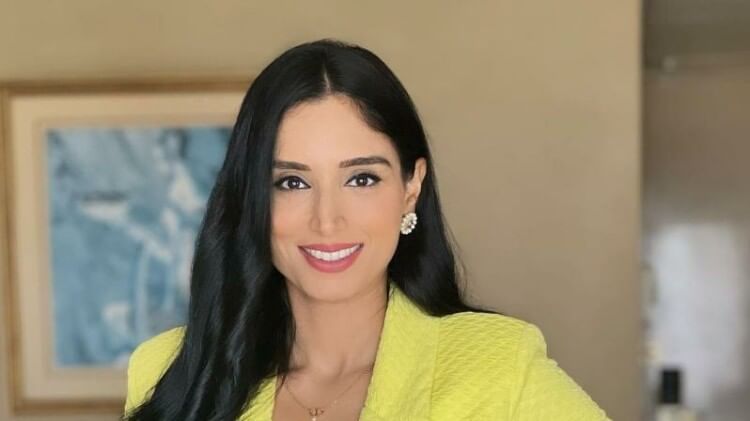 पाकिस्तानी एंकर जैनब अब्बास की सैलरी और परिवार के बारे में जानें