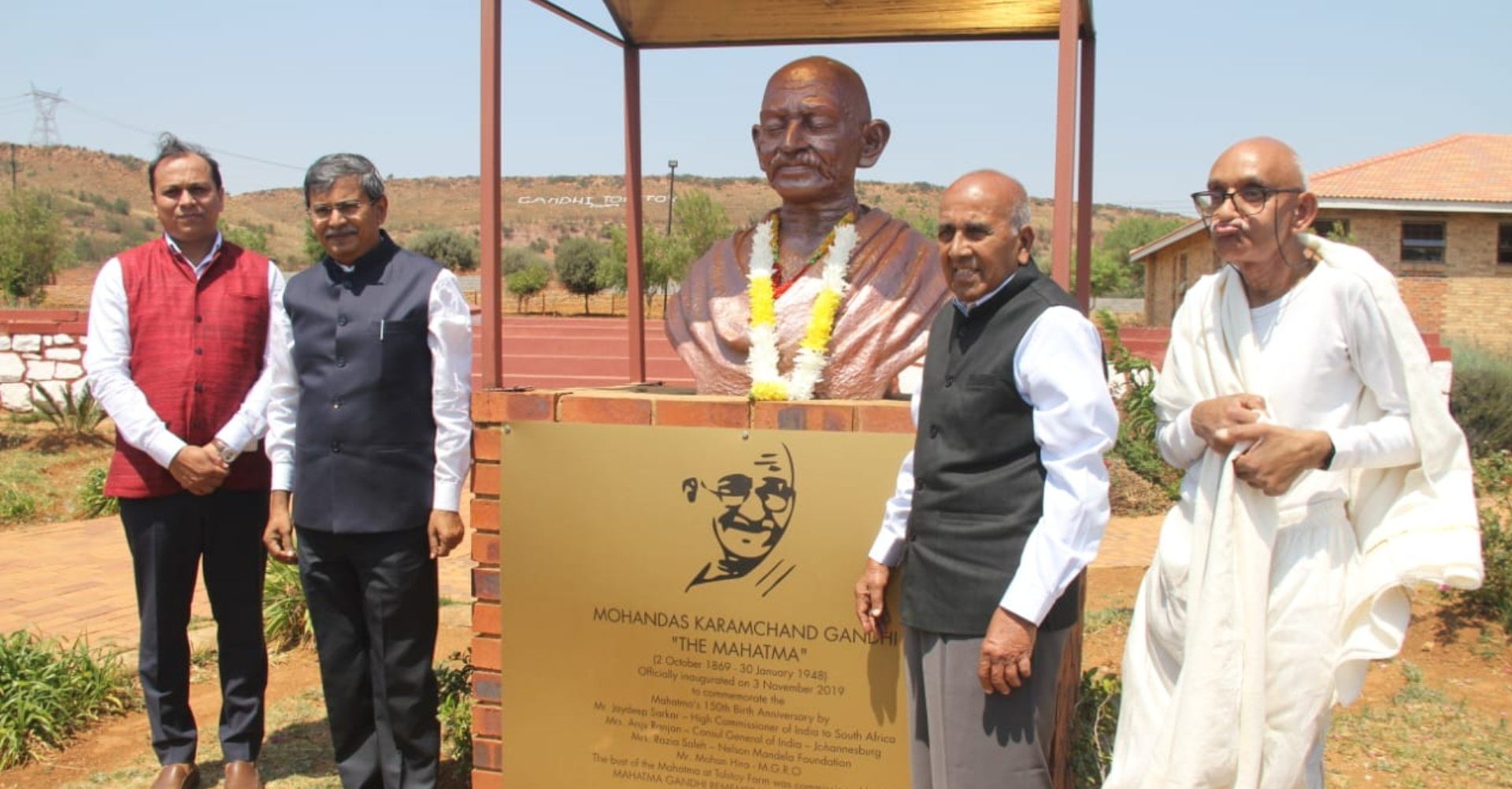 Mahatma Gandhi Eight Foot Statue Unveiled In Johannesburg Tolstoy Farm ...