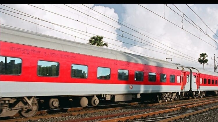 Secr: New Initiative Of South East Central Railway, Alarm And Light ...