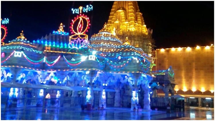 Rajasthan:अंबाजी मंदिर में दर्शन का समय बदला, अब तीन पारियों में हो ...