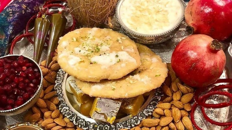 Karwa Chauth Sargi How To Make Sweet Mathri For Sargi Easy Recipe For ...