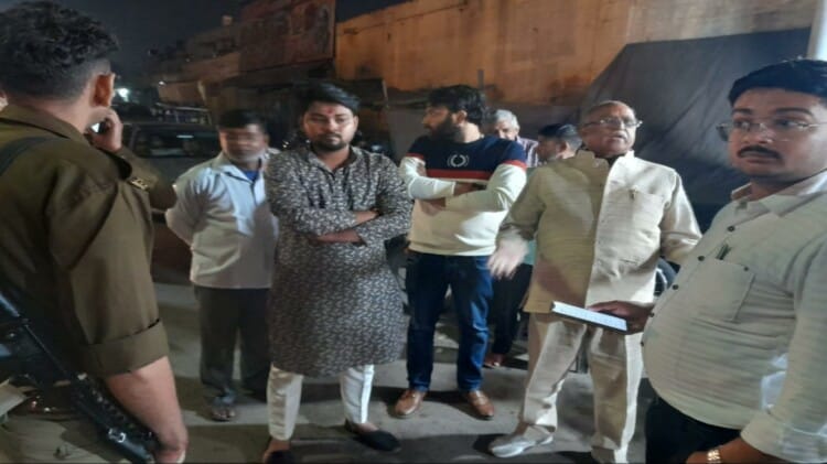 Cantt Mla Amit Aggarwal Caught Red Handed Giving Illegal Bribe To ...