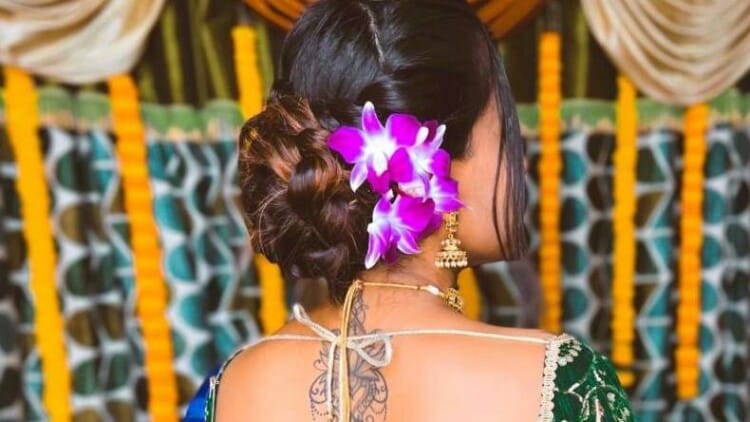 ग्लैमरस लुक के लिए पहनें ऐसे ब्लाउज