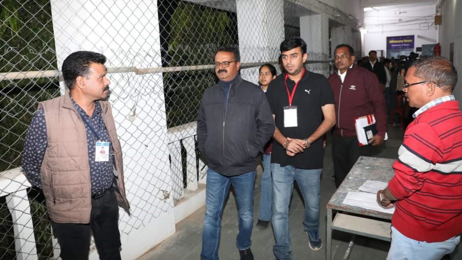 Mp Election: Collector Manoj Pushp Reached Pg College And Inspected ...
