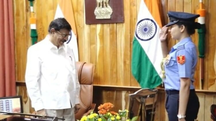 Iaf Squadron Leader Manisha Padhi Becomes The Country's First Woman Adc, Mizoram Governor ...