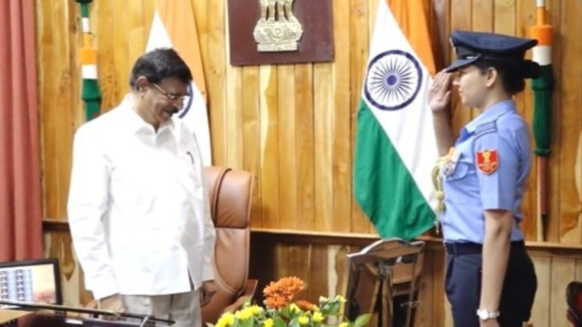 Iaf Squadron Leader Manisha Padhi Becomes The Country's First Woman Adc, Mizoram Governor ...