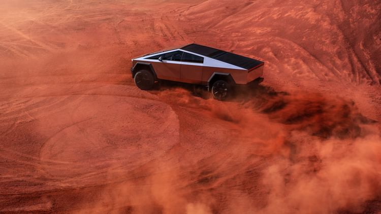 Tesla Cybertruck:टेस्ला साइबरट्रक को 'बुलेटप्रूफ' ईवी के रूप में किया ...