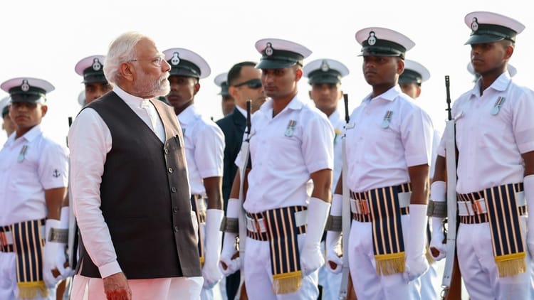 Navy Day:'भारतीय संस्कृति के अनुसार बदला जाएगा नौसेना में रैंकों का नाम ...