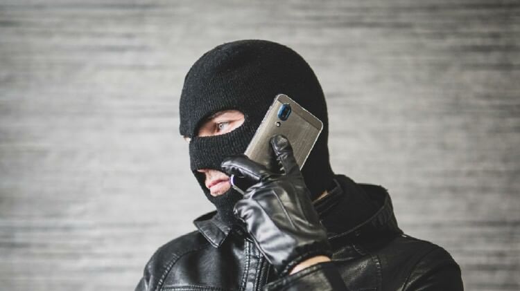 Thieves Return Android Phone To Owner After Mistaking It For Iphone ...