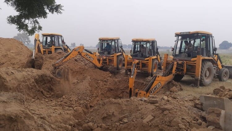 Goat Stuck Inside The Boring In Mursan Did Not Come Out Even On The ...