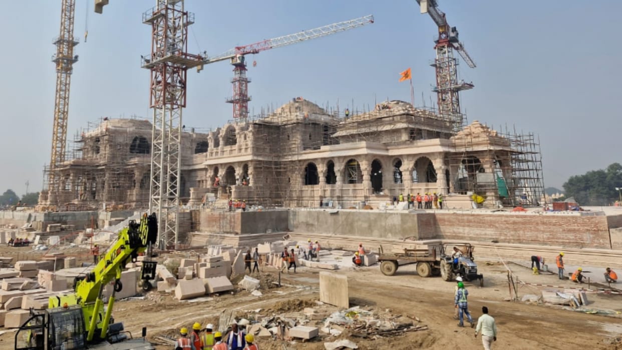Ayodhya:राम मंदिर की वर्तमान स्थिति को दर्शाने वाली तस्वीरें... प्रथम ...