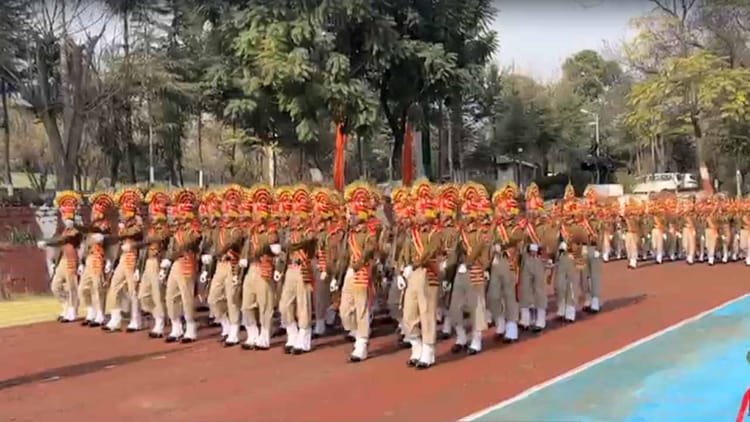 526 Ssb Soldiers Ready To Serve The Country, Passing Out Parade Held In ...