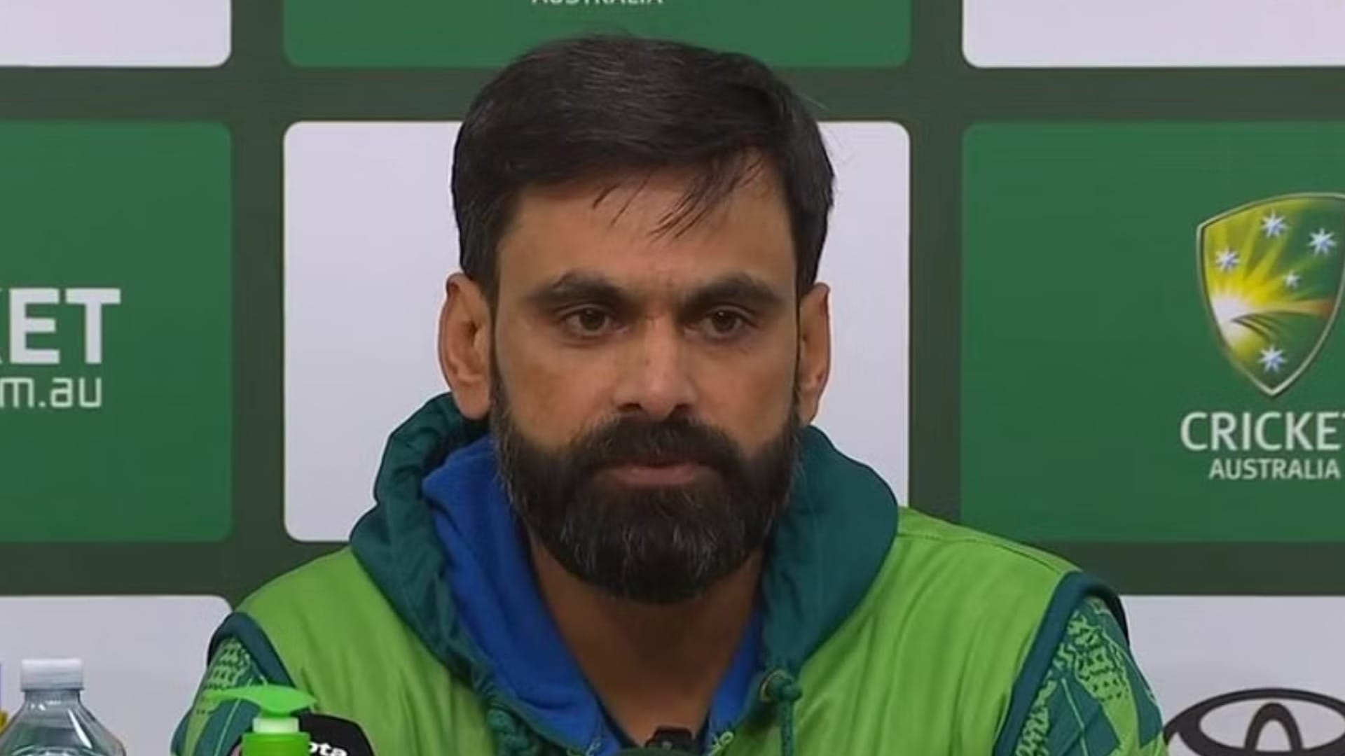 Mohammad Hafeez:चार साल का मिला था कॉन्ट्रैक्ट! दो महीने में हुई छुट्टी, अब हफीज ने पीसीबी को दी ...