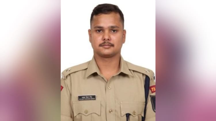 Up Ips Treansfer: Piyush Singh Transferred, Ayush Vikram Singh Will New Sp City Of Meerut - Amar ...
