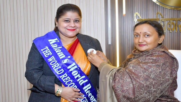 Ritu Did Face Makeup Of 191 Women In 24 Hours Made Kalam World Record ...