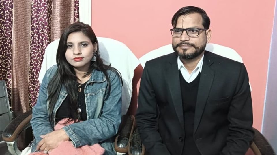 Anju Nasrullah Love Story Anju Will Shape The Future Of Children Then Pakistani Lovers Nasrullah ...