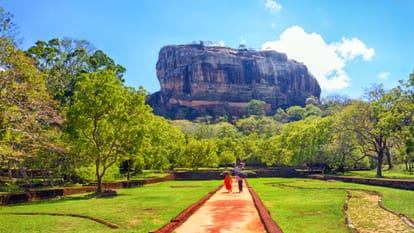 Sigiriya Rock Fort Ravana Palace In Srilanka Ravan Mahal Know ...