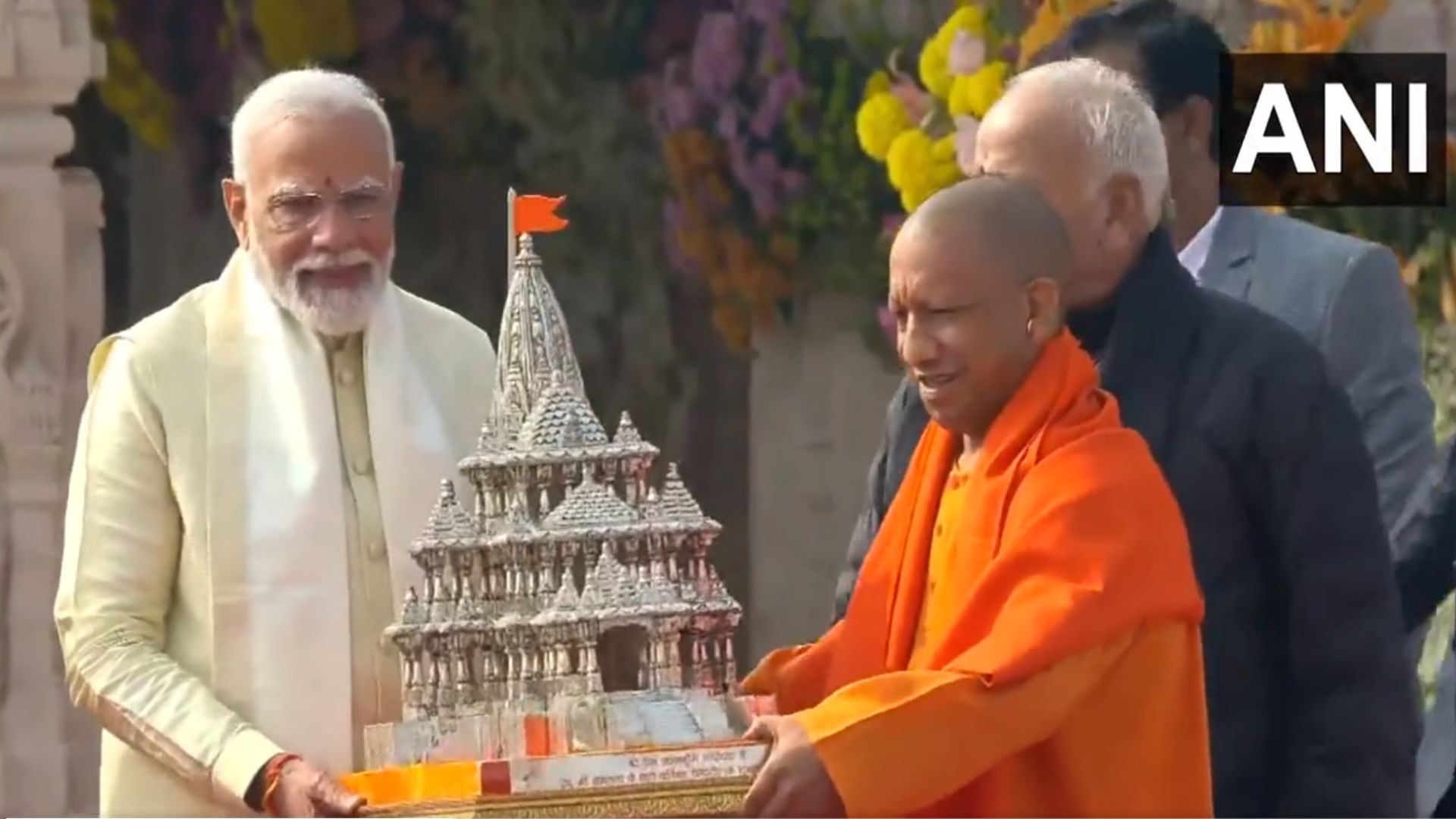 Ram Mandir Ayodhya: Cm Yogi Presented A Replica Of Ayodhya Ram Temple To Pm Modi - Amar Ujala ...