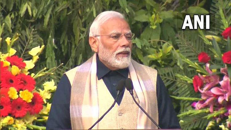 Pm Narendra Modi Interact Ncc And Nss Volunteers Remember Socialist ... Pm Narendra Modi Interact Ncc And Nss Volunteers Remember Socialist ...