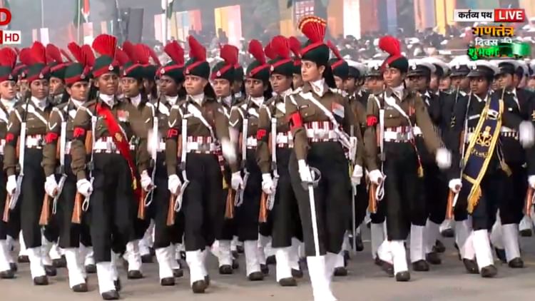 Republic Day Parade 2024 Live:कर्तव्य पथ पर भारत के शौर्य का प्रदर्शन ...