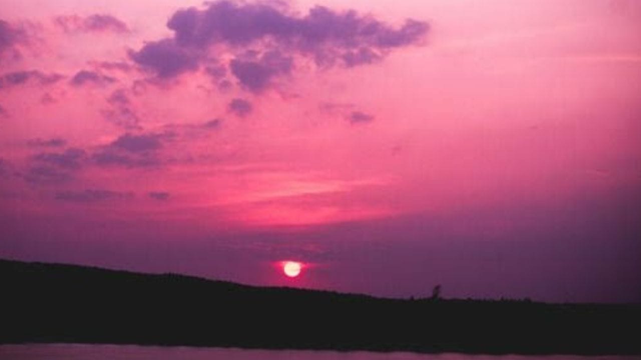 Why Sky Turn Pink At Sunrise Know Mythology And Culture - Amar Ujala ...