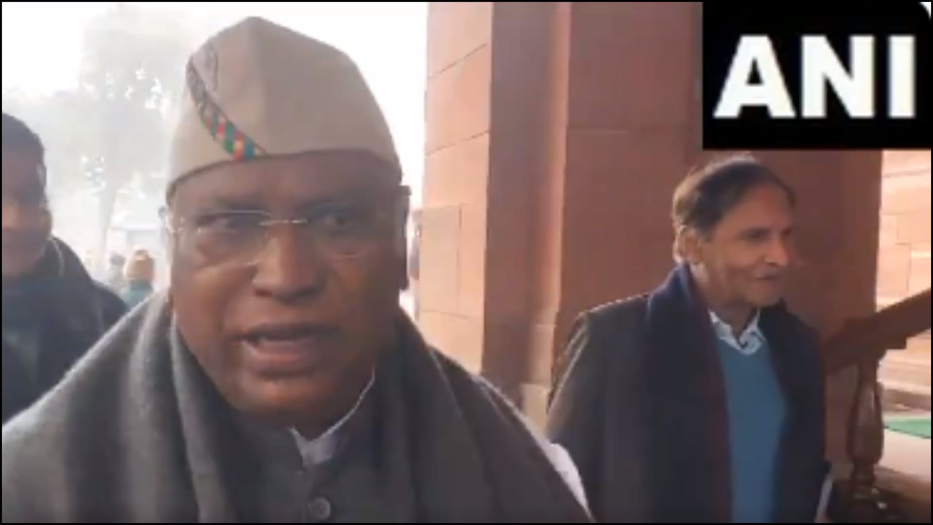 Pm Modi Slamming Disruptive Mps Congress President Mallikarjun Kharge Reacts - Amar Ujala Hindi ...