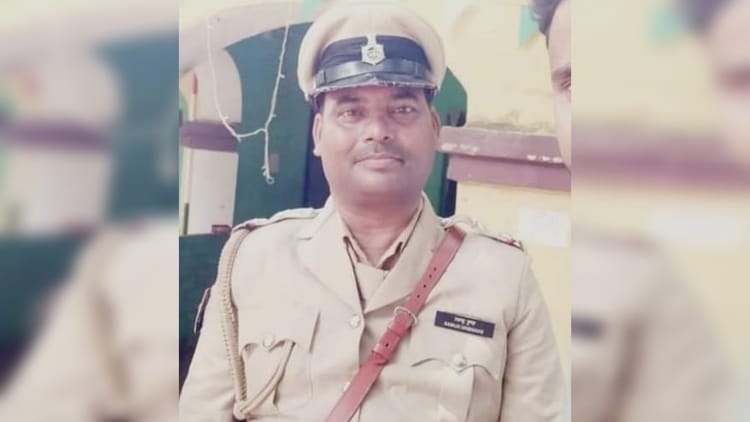 Bihar News:काला हिरण मामले में दोषी चेनारी थानाध्यक्ष सेवा से बर्खास्त ...