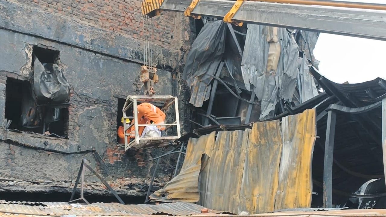 Baddi Factory Fire:अब केंद्र की फोरेंसिंक टीम करेगी अग्निकांड की जांच ...