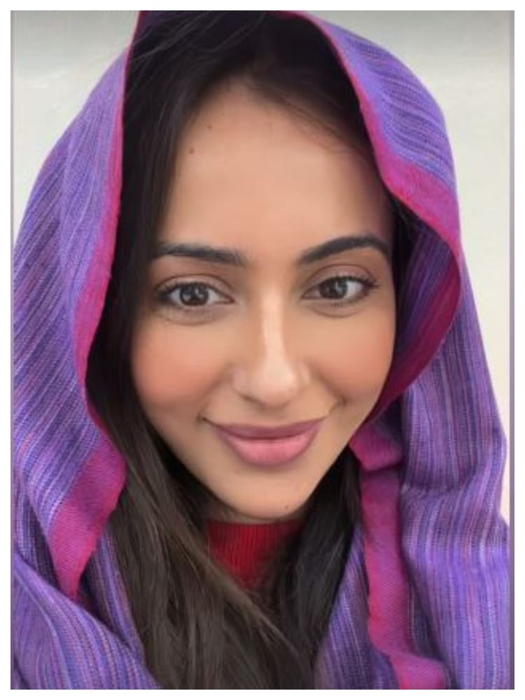 शादी से पहले रकुल ने किया 'अखंड पाठ', देखें तस्वीरें