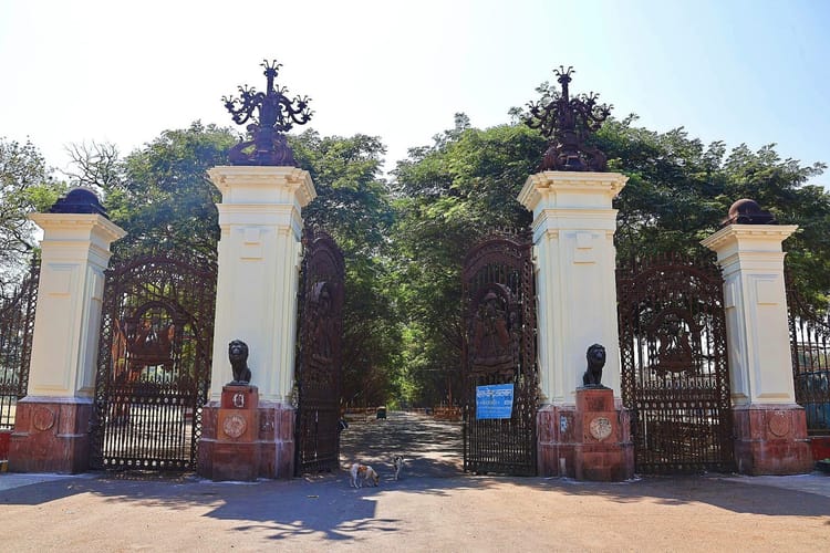 Indore: 103 Year Old Gate Built On The Lines Of Buckingham Palace Will ...