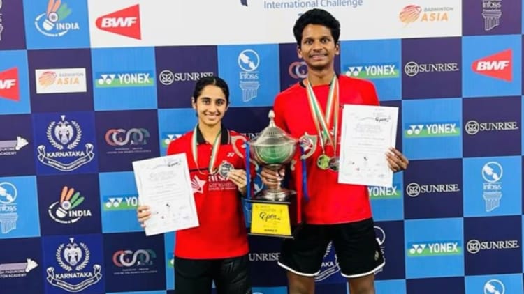 Sathish Kumar Karunakaran Aadya Variyath Claim Mixed Doubles Crown In ...