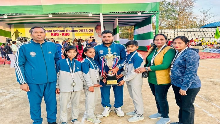 Panipat: बेटियों ने गांव में खो-खो सीख राष्ट्रीय स्कूल खेल प्रतियोगिता ...