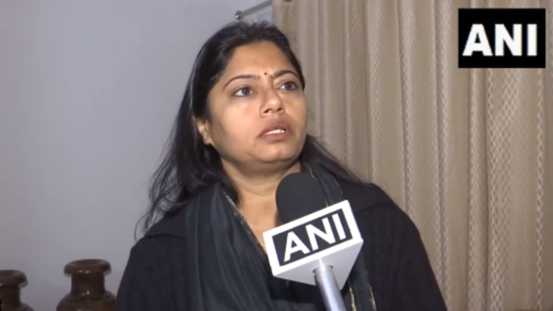 Rajya Sabha Election 2024: Sp Mla Pallavi Patel Ready To Vote Sp ...