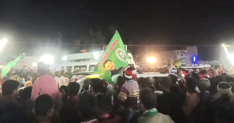 Bihar News: Lalu's Chariot Got Stuck In Begusarai, Rjd Party Tejaswi ...