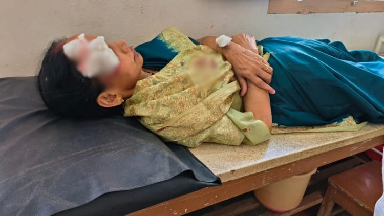 Vishwanath Temple Former Mahant Family Members Injured In Car Accident In Varanasi - Amar Ujala ...