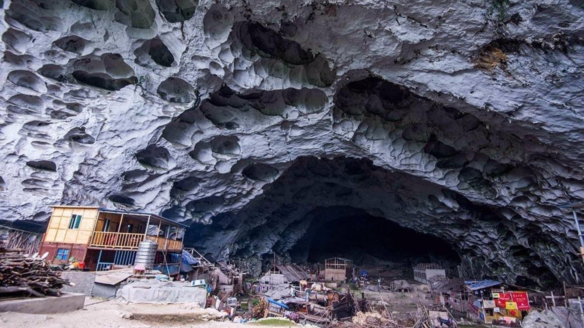China Cave Village Miao Zhongdong Guizhou Where People Living Inside ...