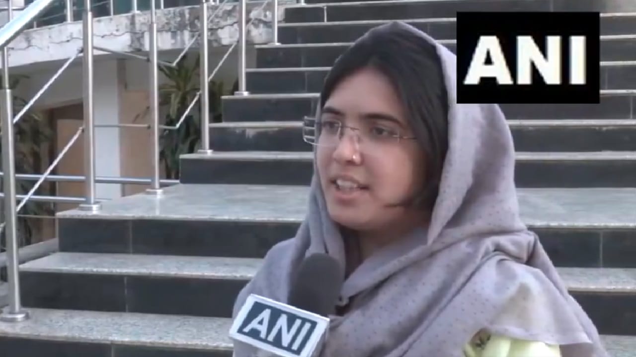 Delhi:जामिया की छात्रा नाजिया ने यूपीएससी में हासिल की 670वीं रैंक ...