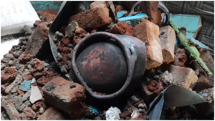 मुंबई के मलाड में गैस सिलेंडर फटा, 6 लोग घायल - Mumbai Gas Cylinder ...